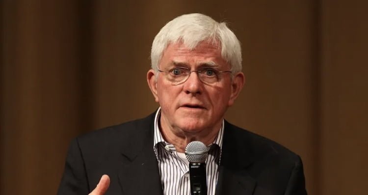 Renowned TV Host Phil Donahue Passes Away - Azaago Hustle